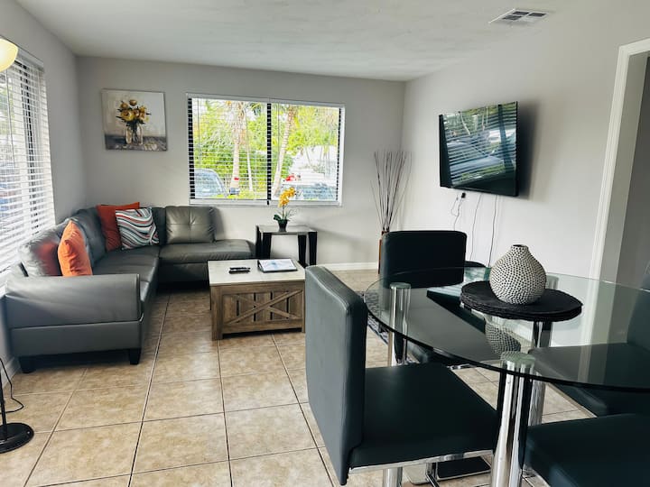 Spacious 2bd Private Yard, Bbq Grill, Pets (828-5) - Delray Beach, FL