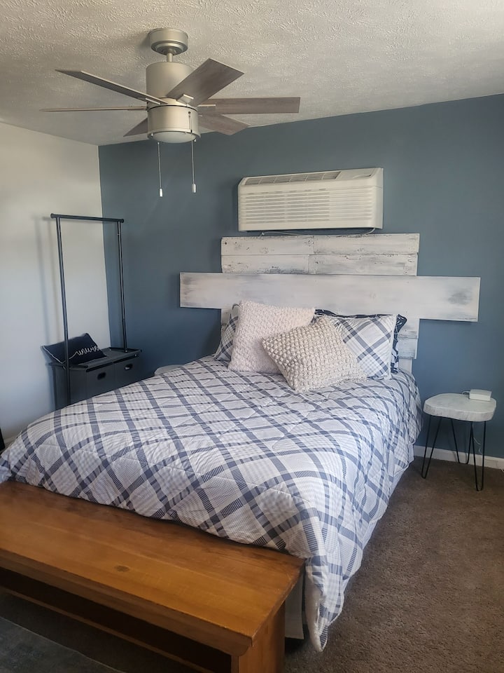 Serene Studio - Marion, IL