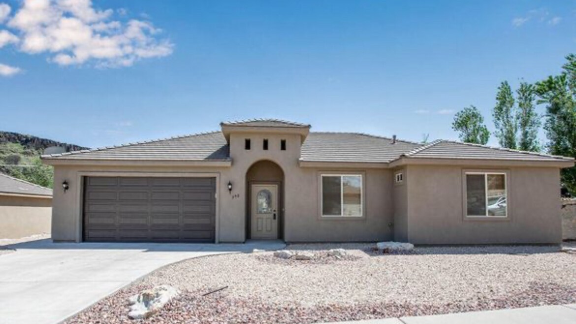 Get away and come relax - Houses for Rent in Hurricane, Utah, United ...