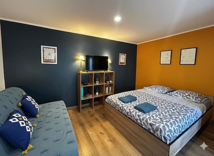 Studio Avec Terrasse & Climatisation - Avignon