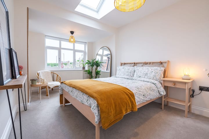 Cosy Bungalow 10 Mins From Manchester Airport - Altrincham