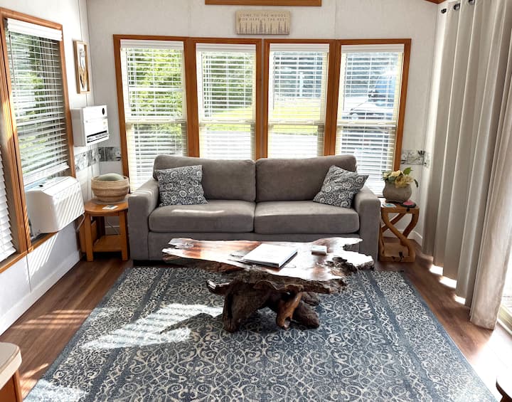 The Hideaway Cabin - Gold Beach, OR