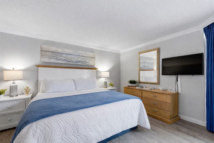 Lots Of Amenities! Ocean View Studio! - Myrtle Beach, SC