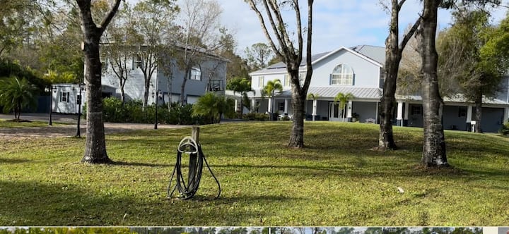 The Hide Away - Fort Myers, FL