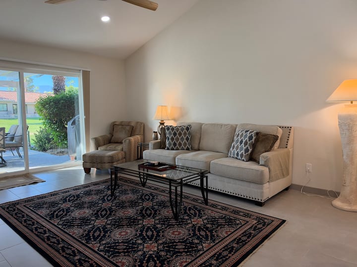 Palm Retreat | Desert Living In A Central Location - 팜데저트