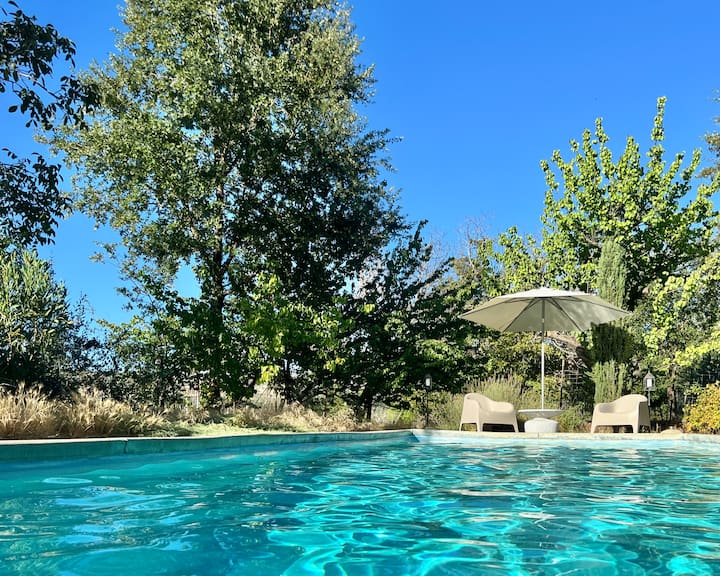 A-frame Retreat | Sleeps 4, Pool, Mtn Views, 20 Ac - Frog Pond, Clearlake Oaks