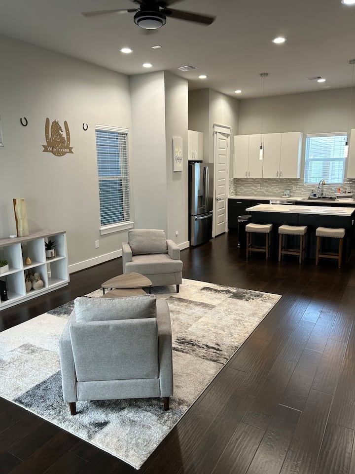 Villa Texana- Room I - Houston, TX
