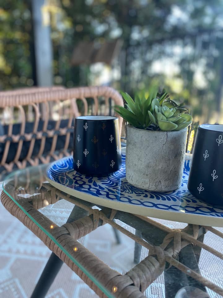 Cozy Stylish Studio • Private City-view Deck - Whittier, CA