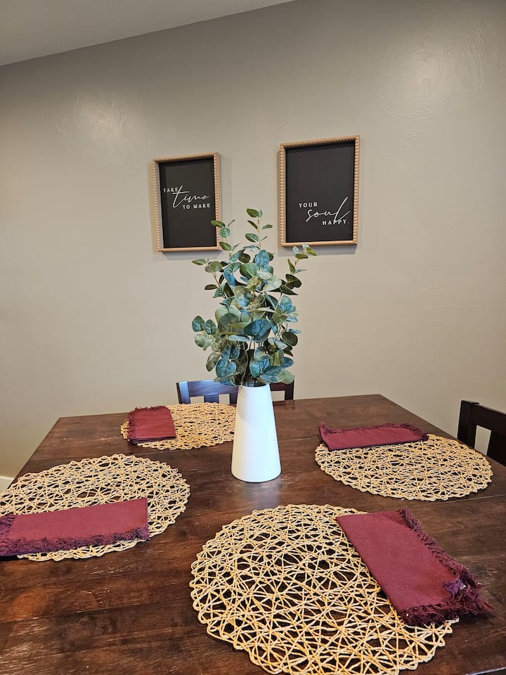 Simply Stay & Play Condo - Four Corners, MT