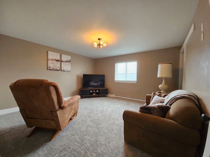 Simply Stay & Play Condo - Four Corners, MT