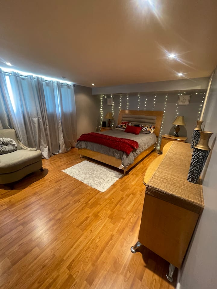Home Hideaway Private Apt. Not Shared W/driveway - Philadelphie, PA