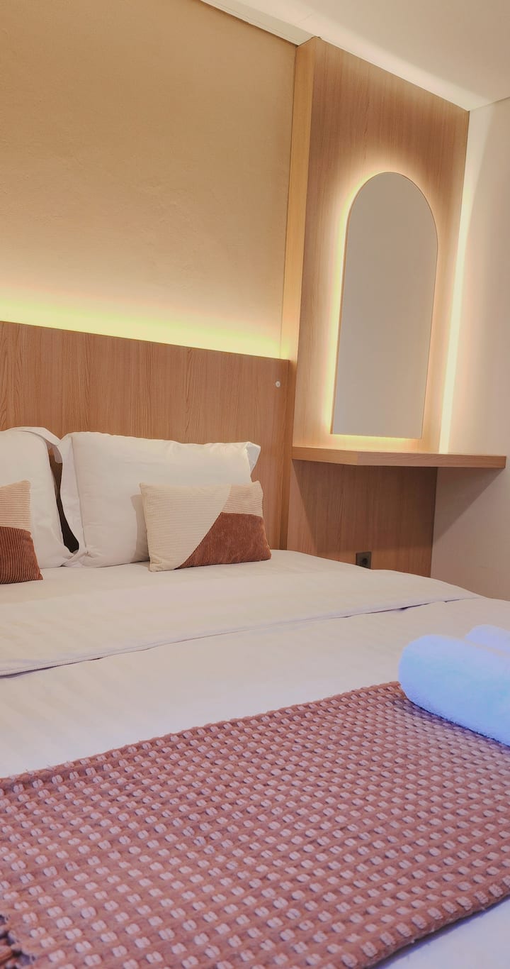 京都Kyoto Home 2br - 53 Sqm At Downtown Semarang - Semarang