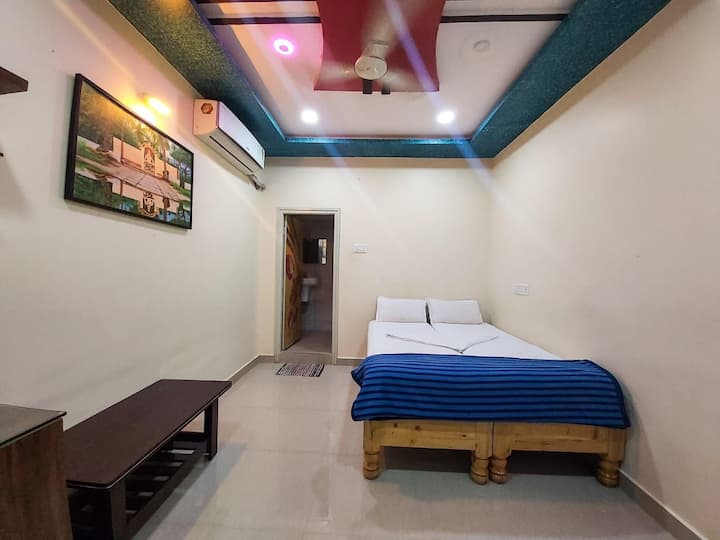 Banana Farm House Hampi (Ac Room) - Hampi