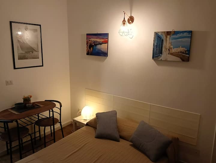 Monovano Elegante Zona Centrale 250 Mt Dal Mare - Bari