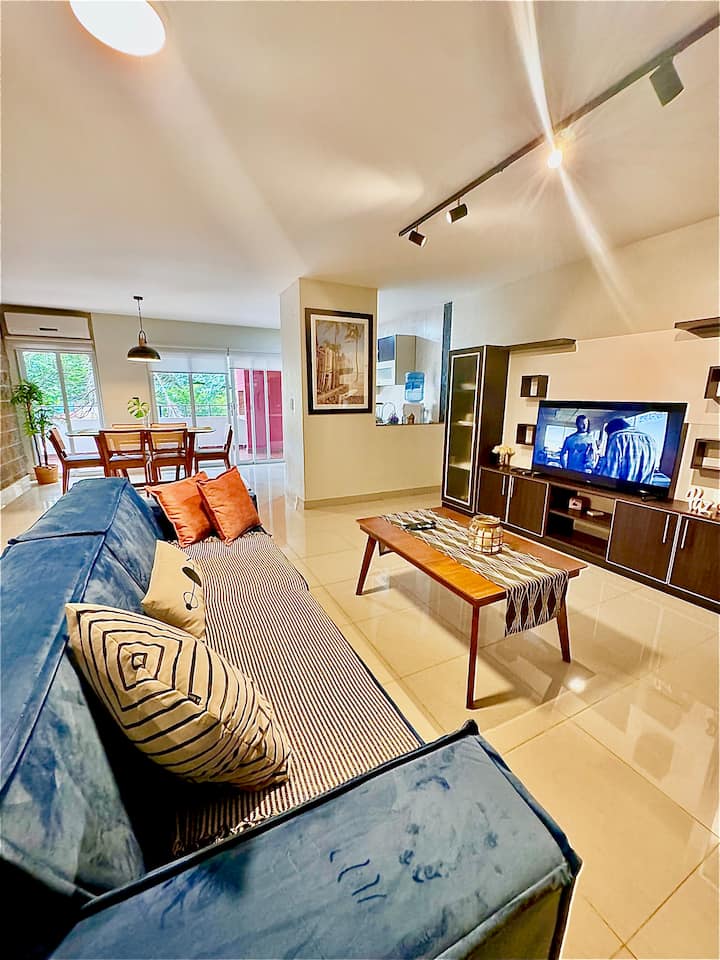 Amplio Y Céntrico, 2 Dorm Con Parrilla Y Balcones - Puerto Iguazú