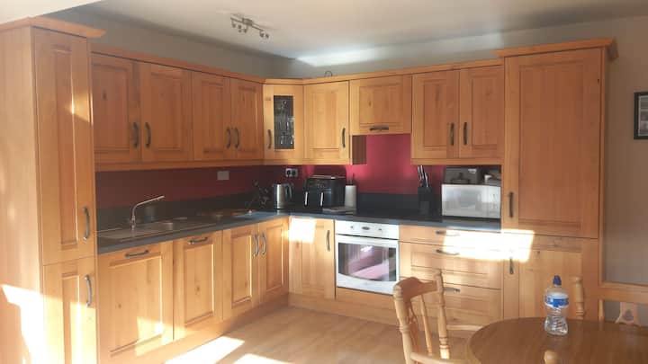 Casa Ahora
2 Beds
Entire House
Breakfast/snacks - Balbriggan