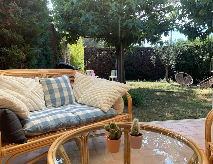 Inspiration : Maison Entière Avec Jardin Privatif - Pernes-les-Fontaines