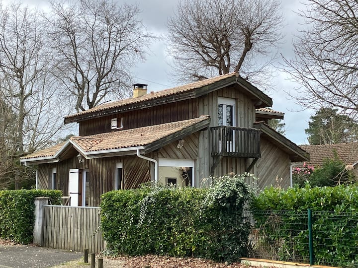 Villa à 50 M Du Lac De Carcans Maubuisson. - Lacanau