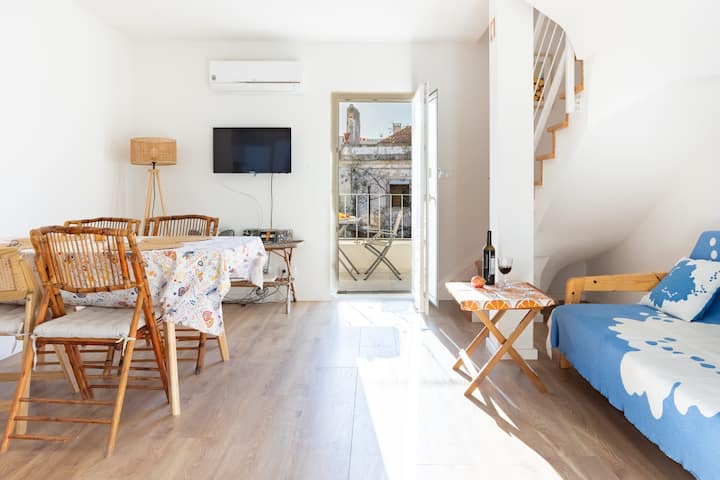 Elegant River & Beach Apartment Near Lisbon - Almada