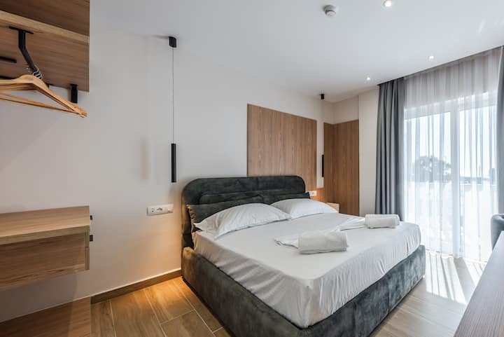 Sea La Vie Suites 401 - Golem