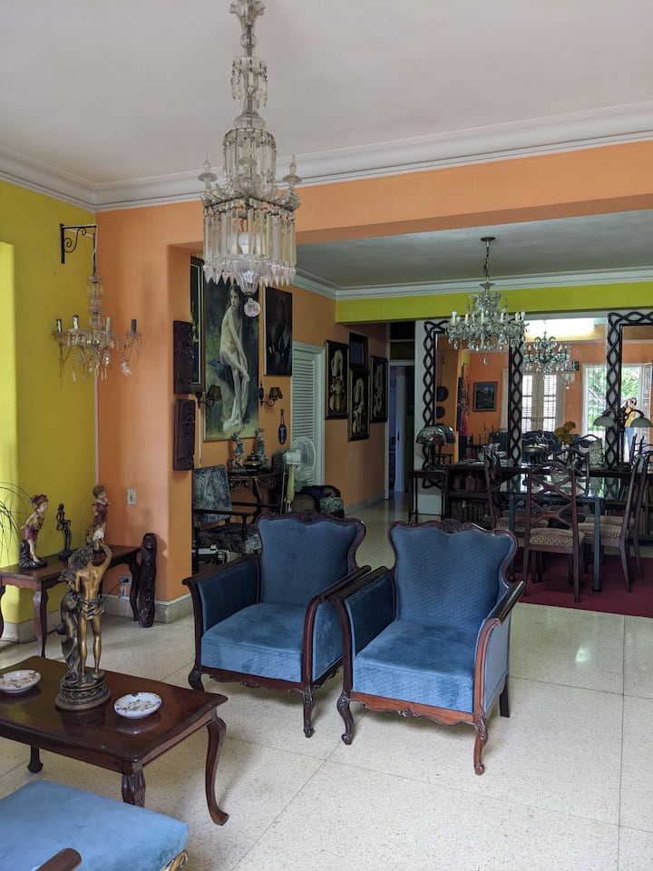 Ruth 's Full Colonial Apartment - Casa particular (Cuba) en alquiler en ...
