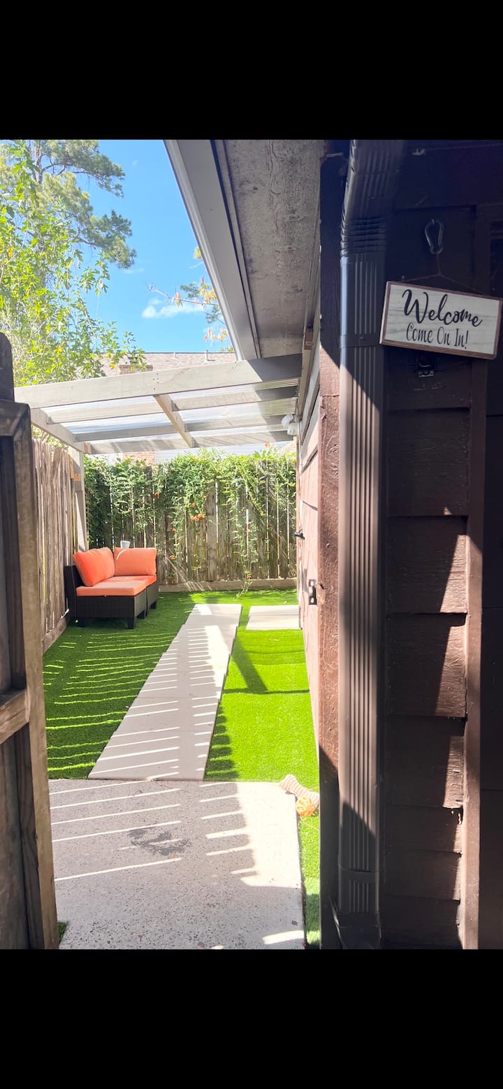 Cute/private Guest House By Iah - Spring, TX