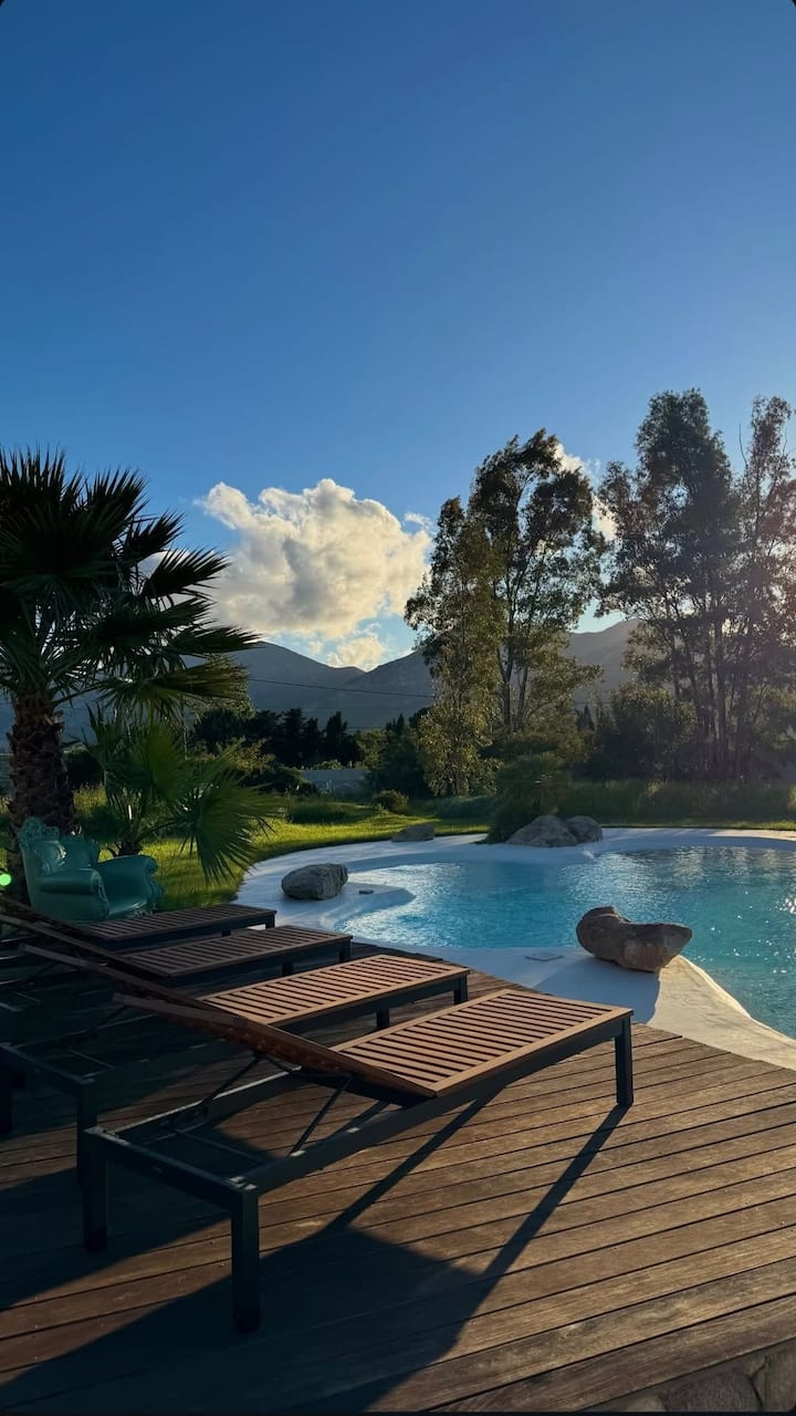 Villa Luxueuse Avec Sa Piscine Lagon Jardin 4000m - Calvi
