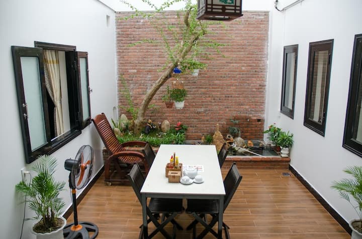 Homestay Nguyên Căn Hội An 5brs - Trung Tâm - ホイアン