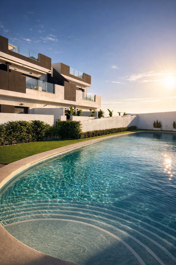 Moderne Villa Mit Pool & Terrasse/villa Torrevieja - San Miguel de Salinas