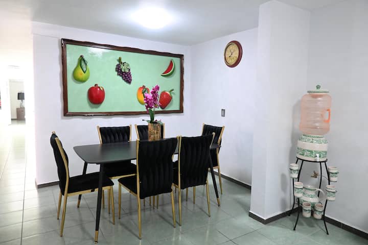 Casa En Tlaquepaque - Tlaquepaque