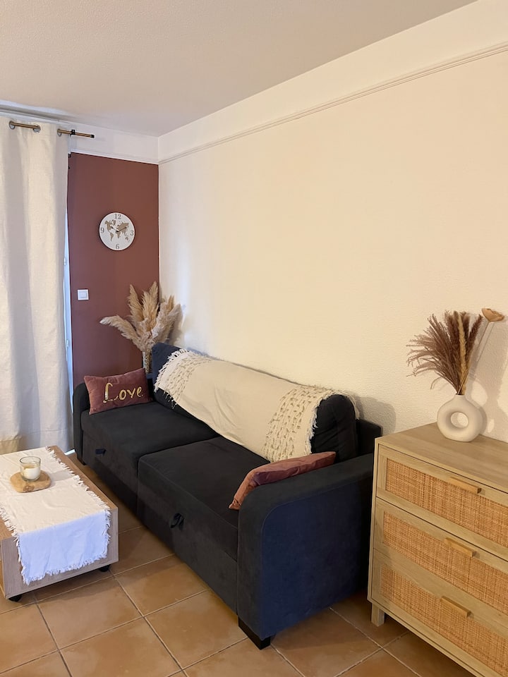 Appartement Extérieur + Parking - Collias