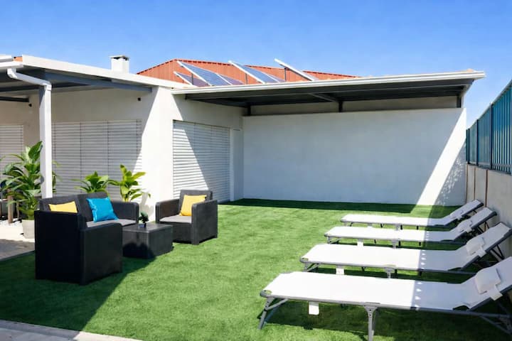 *Private Outdoor Area* 300m-beach, Swing/no Stairs - Caldas da Rainha