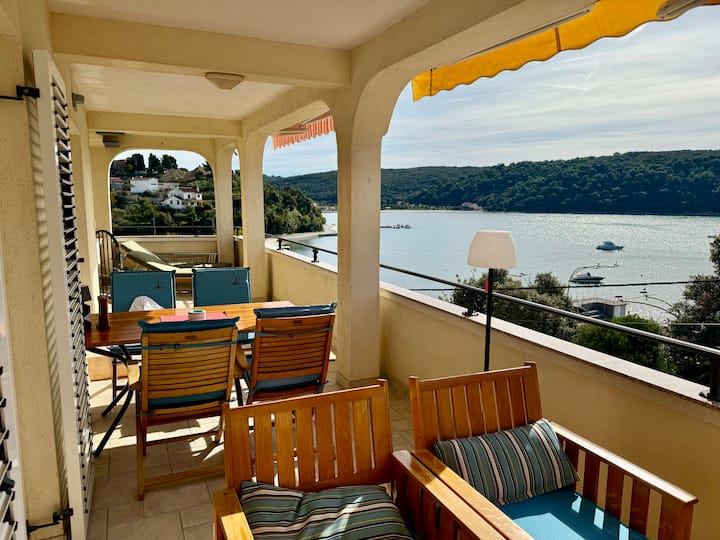 Apartment With The Terrace And The Sea View - Supetarska Draga