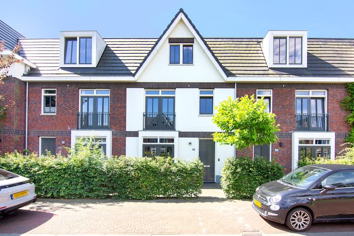 Family Home In  Overveen Very Close To The Beach - Haarlem