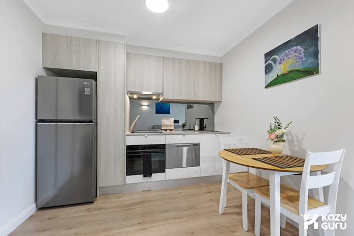 Kozyguru | Surry Hills | Prime Location & Parking - Surry Hills
