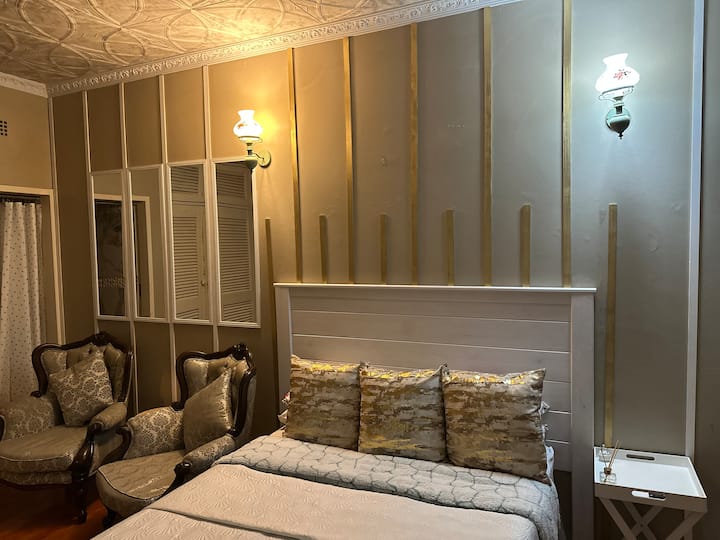 The Loraine Luxury Suites - Witbank