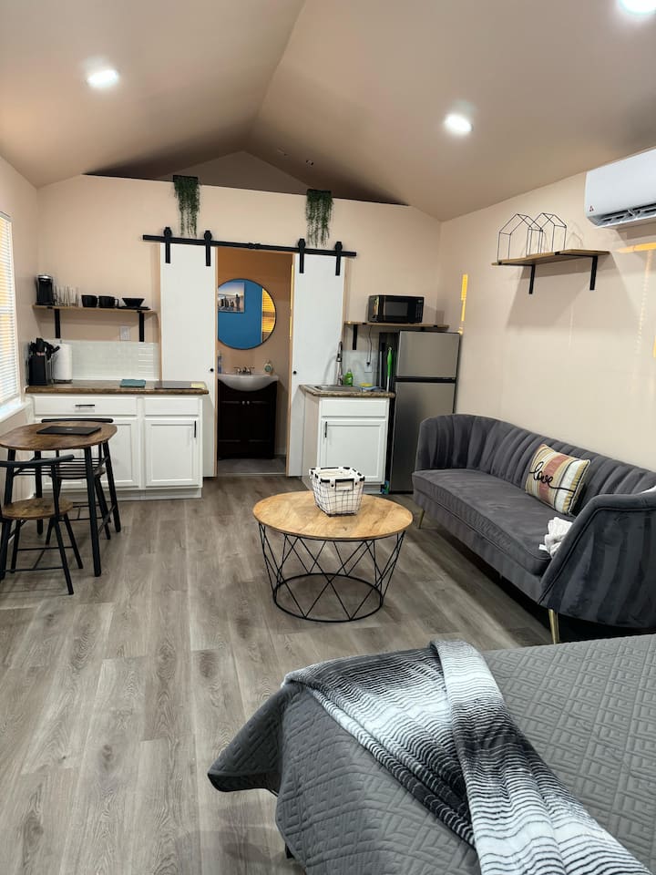 Guesthouse Near Uh & Downtown - Casita Azul - Northshore - Houston