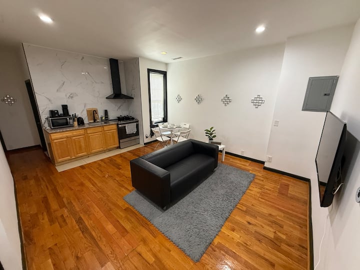 Modern Loft Overlooking Downtown - 費城