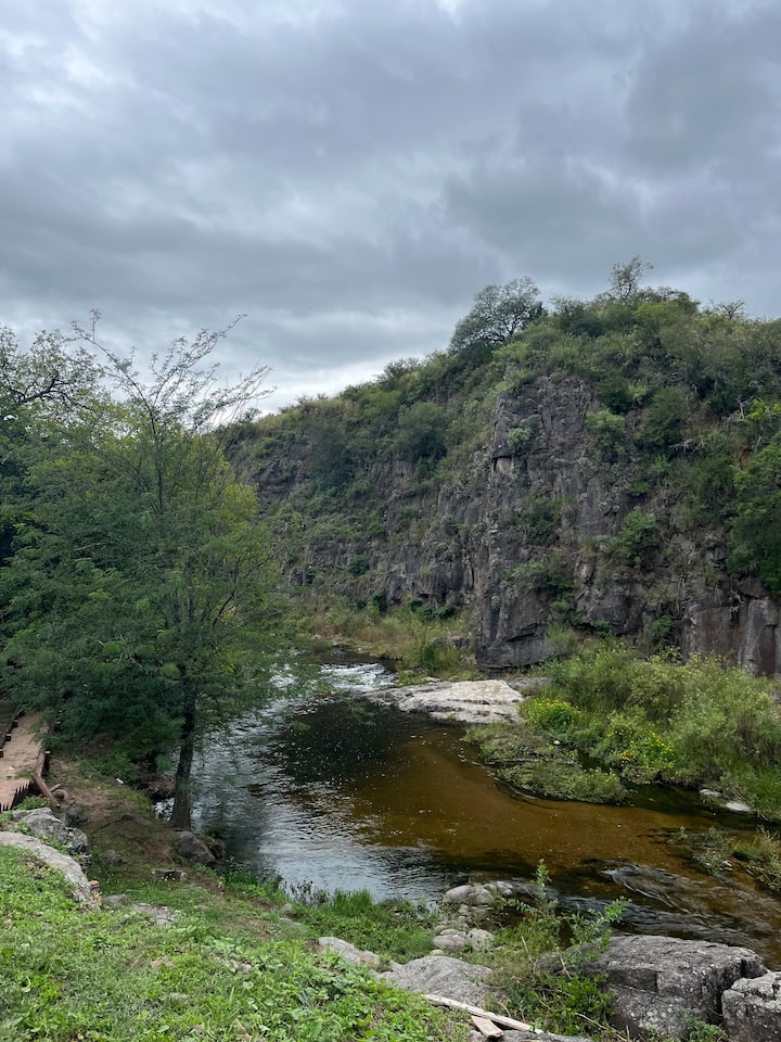 Casa De Campo, Sobre El Río.
Casa La Chiqui. - Jesús María