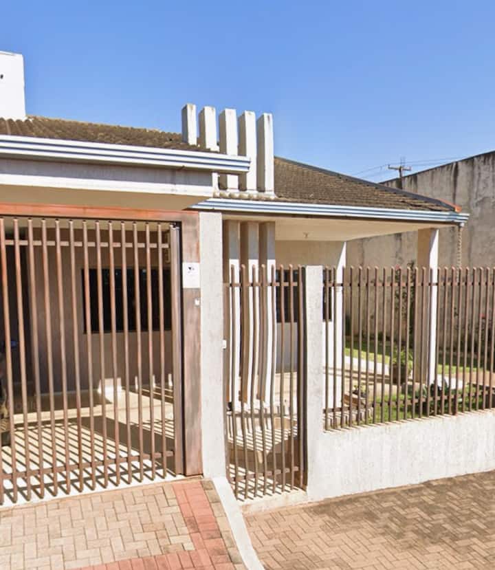 Casa Grande Bem Confortável - Cascavel