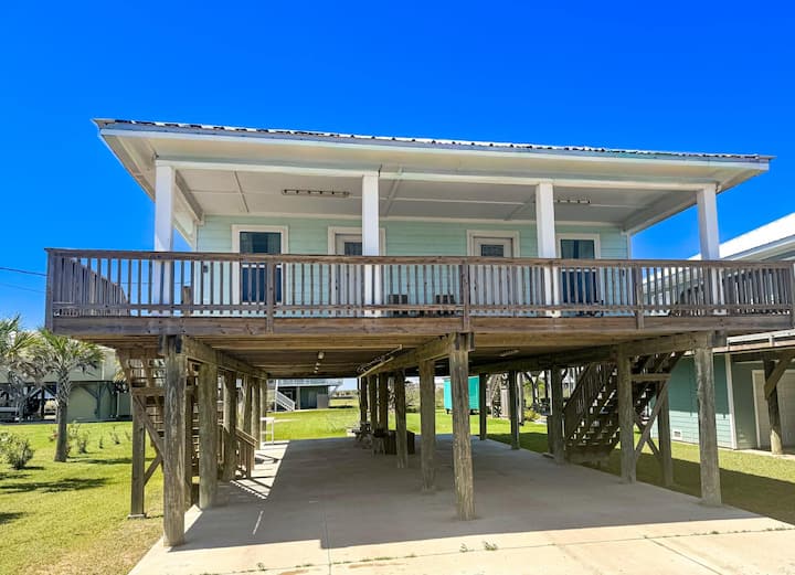 Broussard's Duplex A: Coastal Realty Group - Grand Isle, LA