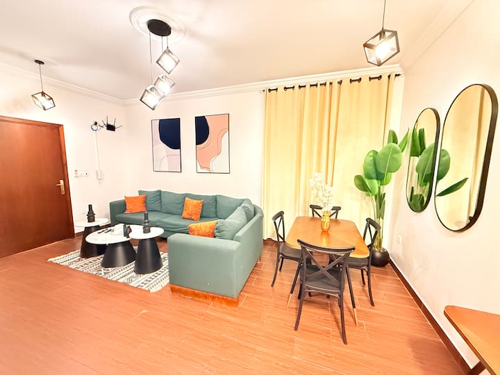 F205 Large Apt In Prime Location - Jeddah