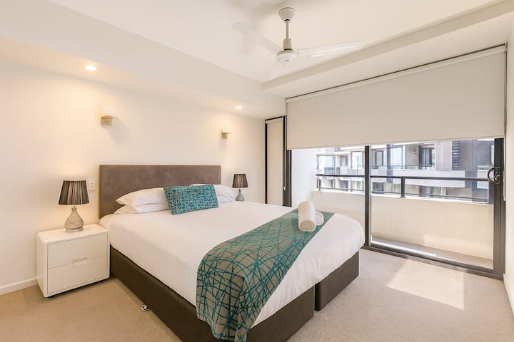 Stylish Apt W/ Balcony, Gym, Pool & Near Southbank - Brisbane