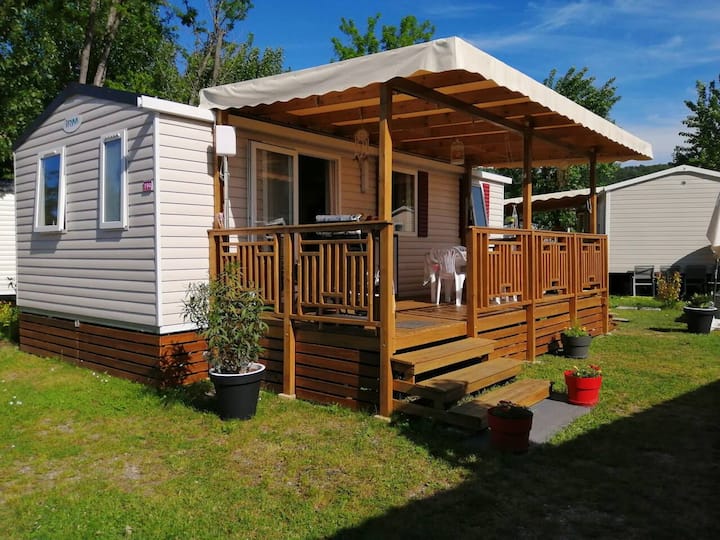 Bungalow à Condrieu Avec Piscine - Condrieu
