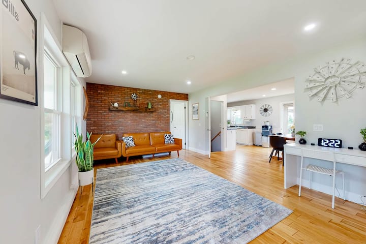 Relaxing 3br Home With A Deck & Firepit - Penn Yan, NY