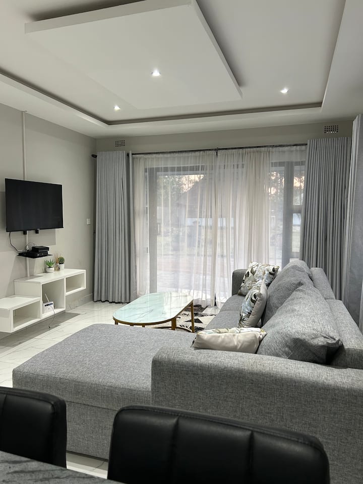Yanrol Guest House - Harare