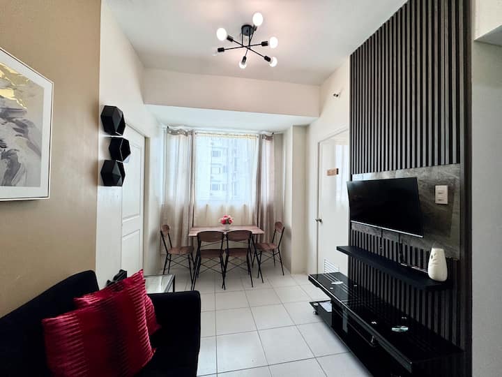 Spacious 2br Condo At Qc Mezza Residences I - Quezon City