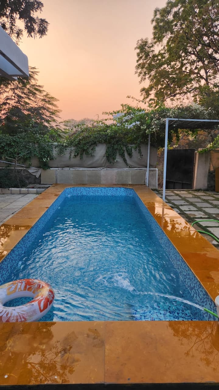 Private Pool Villa | Huge Garden & Snooker Table - Pune (India)