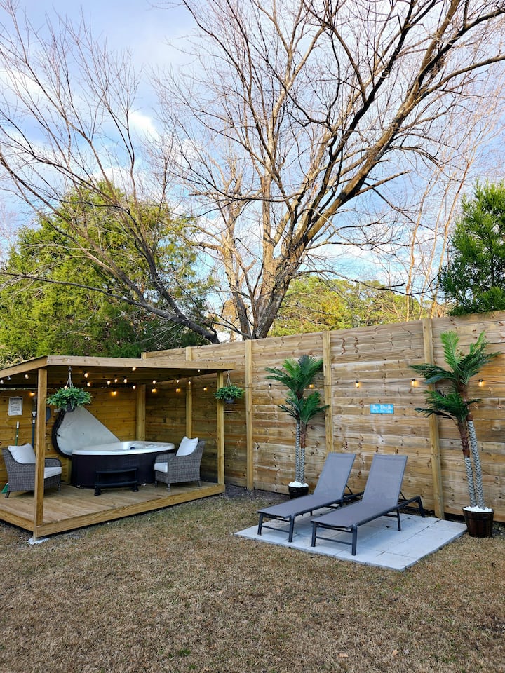 Private Loft Above Garage With Private Hot Tub - Wrightsville Beach, NC