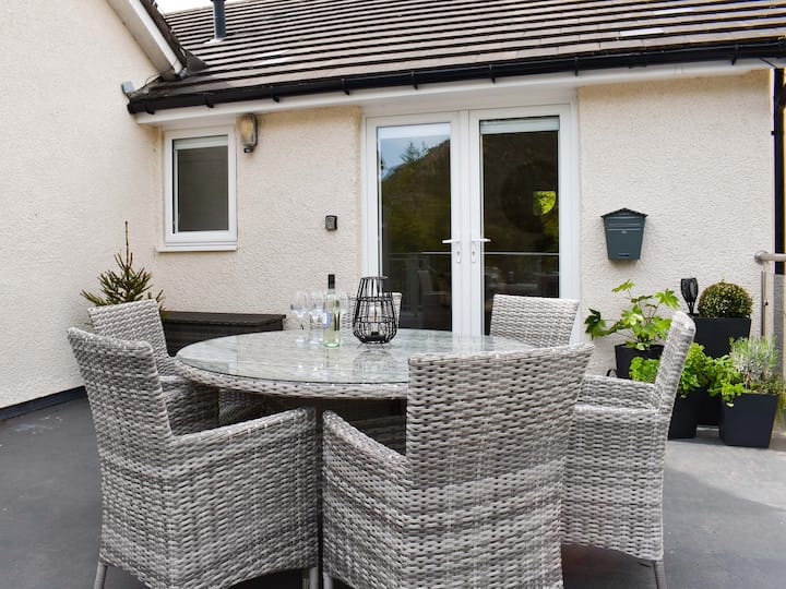 Dunlin Garden - Grange-over-Sands
